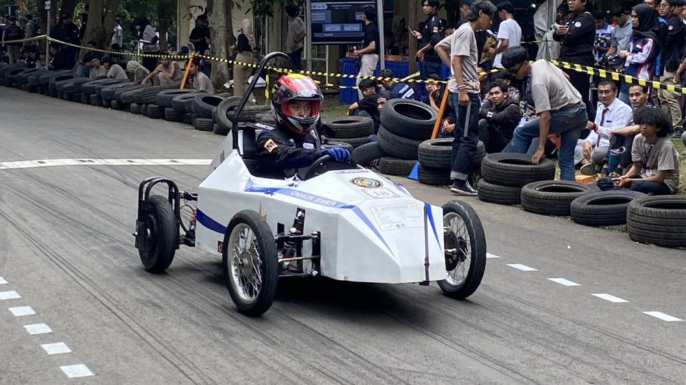 Mobil Listrik Unmuh Jember Raih Juara 2 di KMLI 2024 | Bangsapedia